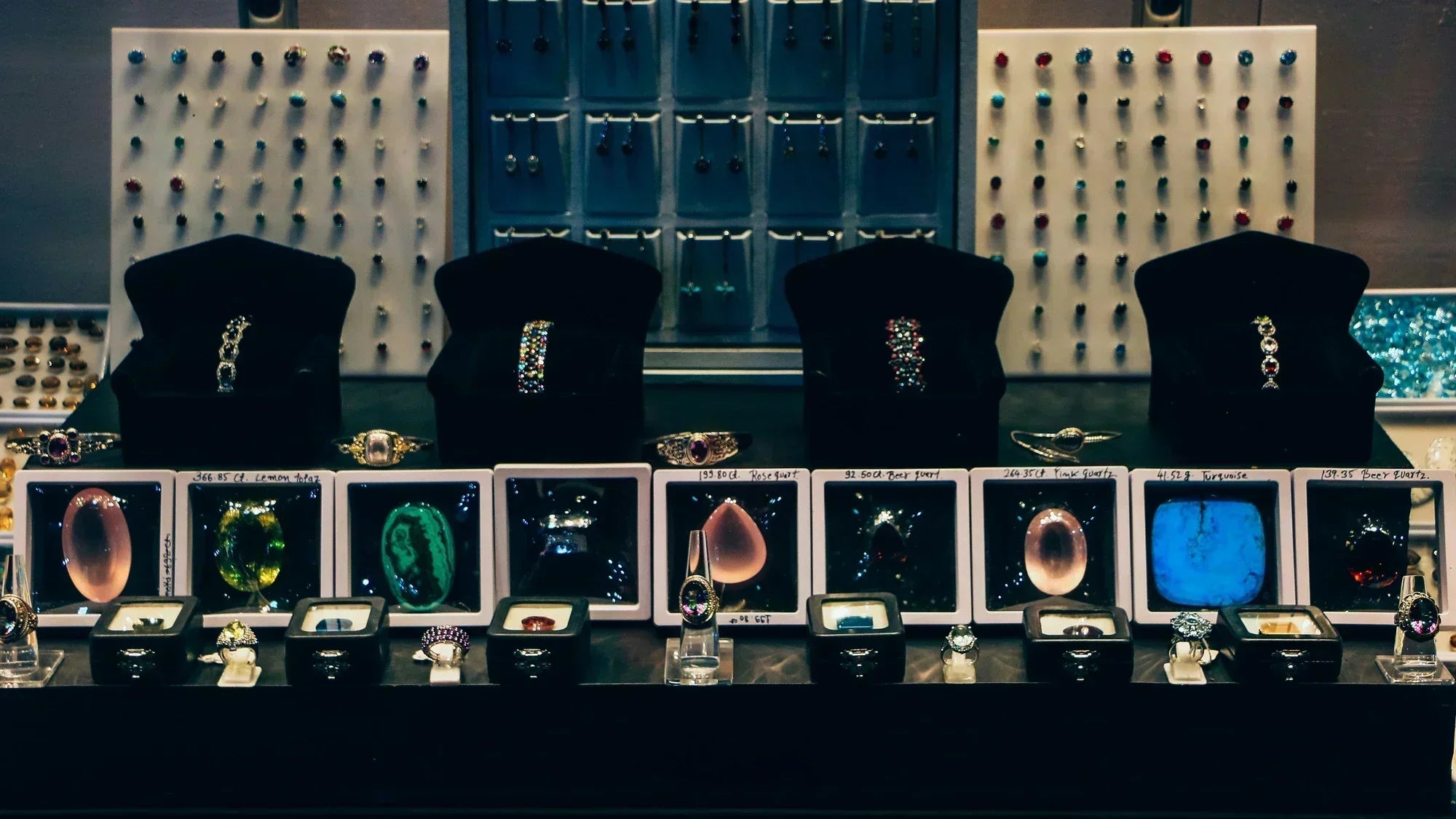 How to Pack Jewelry for Pop-Ups and Store Moves